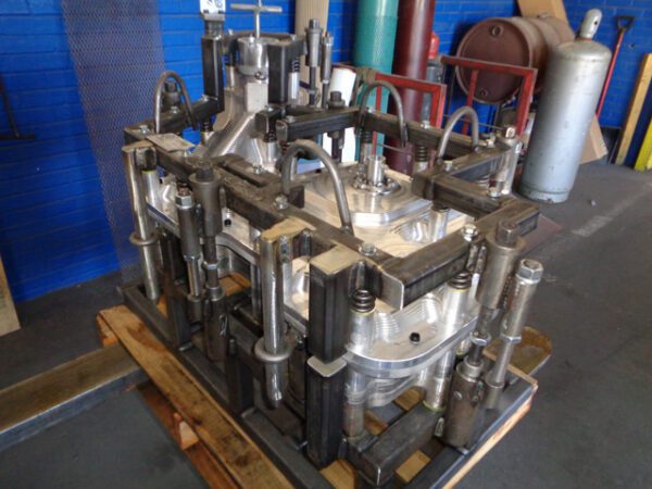 CNC Aluminum Molds | CNC Tooling by Diversified Mold & Castings